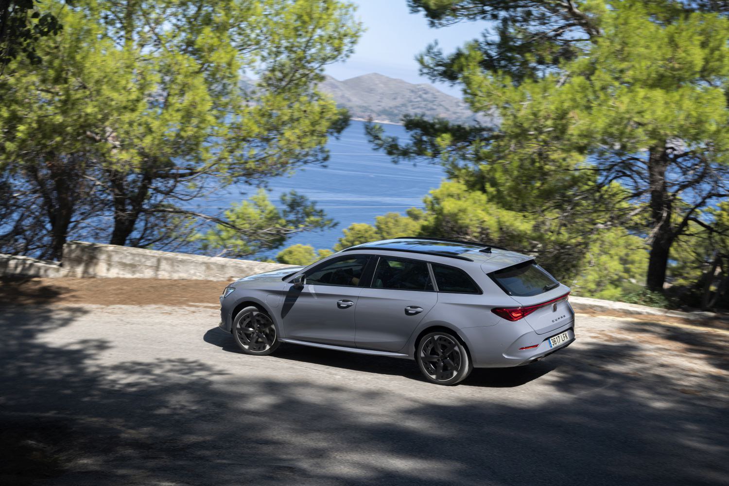 Cupra Leon Sportstourer 1.4 TSI (245 Hp) e-Hybrid DSG